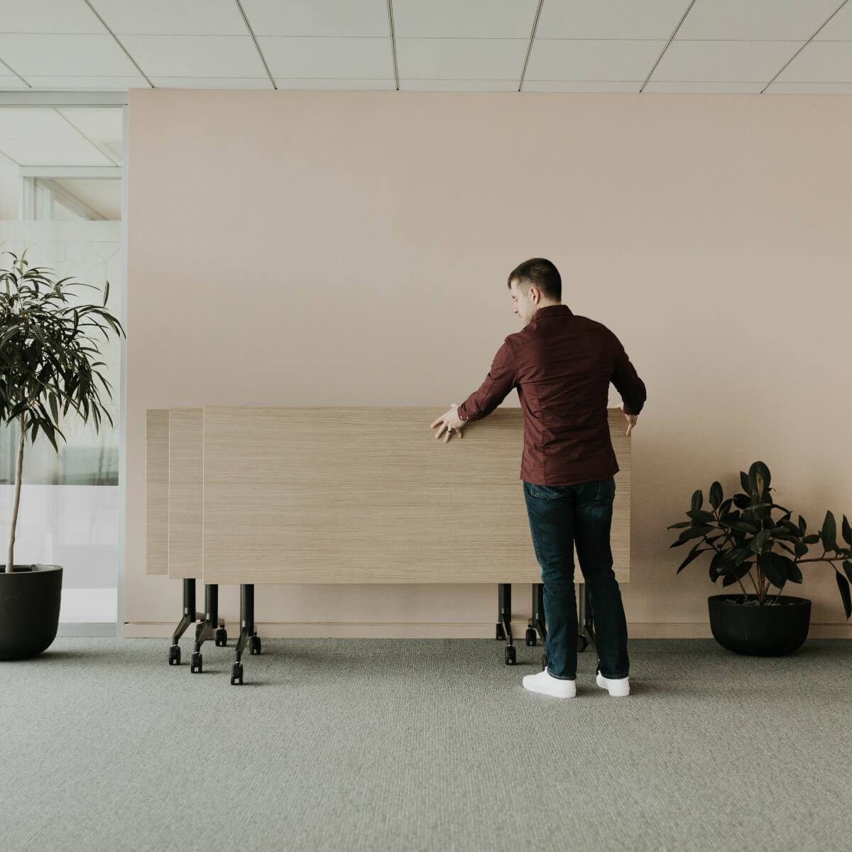 Jive T-Base Flip Top Table – Space-Saving Office Solution | Haworth Canada