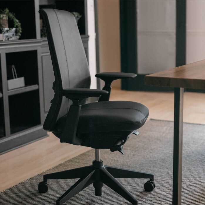 Soji Mesh and Leather Office Chairs | Haworth Store